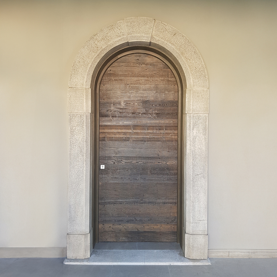 Portoni ad arco, portoni in legno | Bocchio Solutions